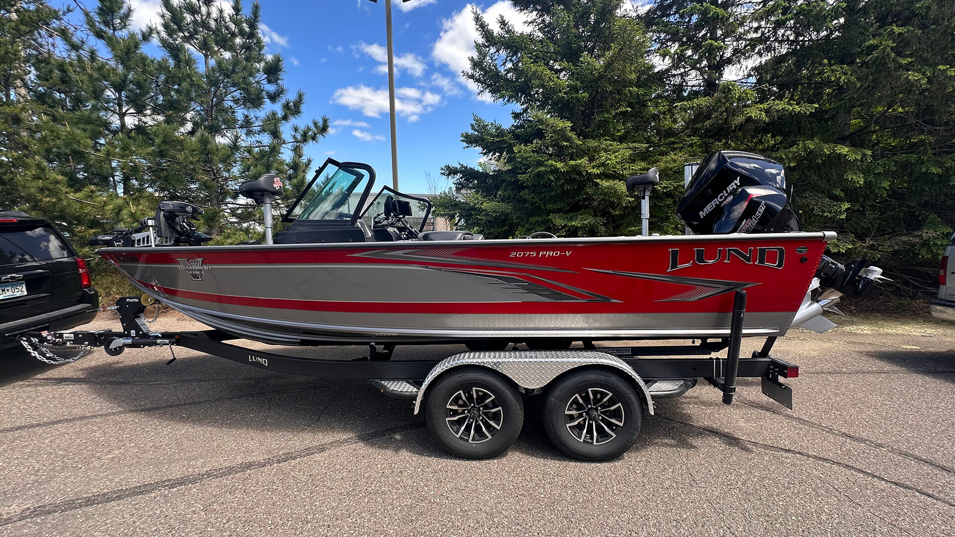 Al Lindner's Lund 2075 Pro V | Angling Edge